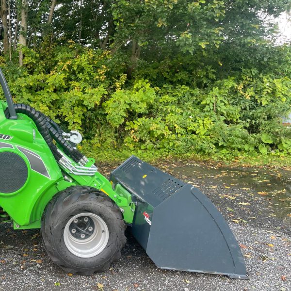 New 2024 Avant 640i Loader - APSV